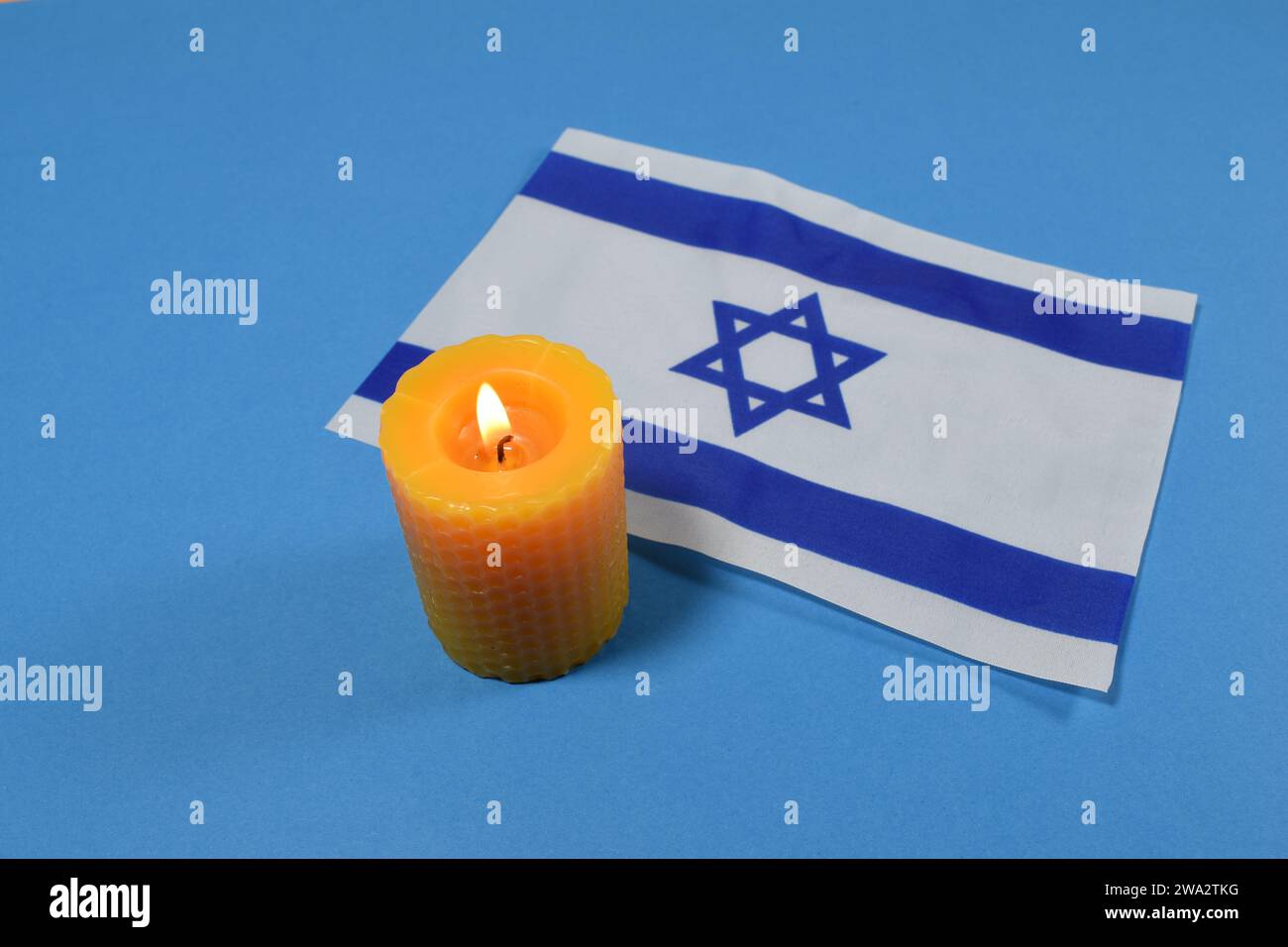 Star of david holocaust hi-res stock photography and images - Alamy