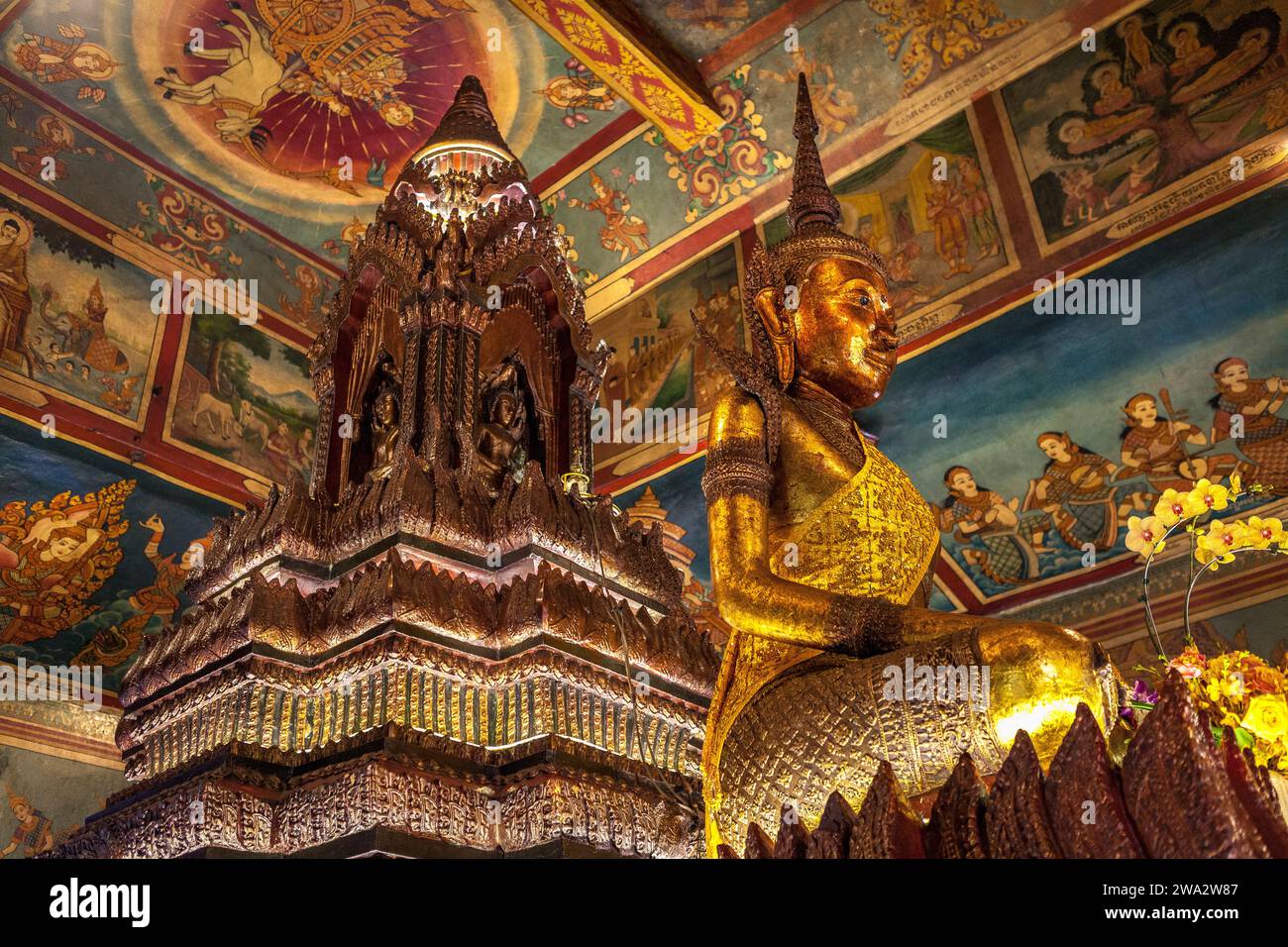 Buddhist shrine inside Wat Preah Chedey Borapaut, Wat Phnom, Phnom Penh ...