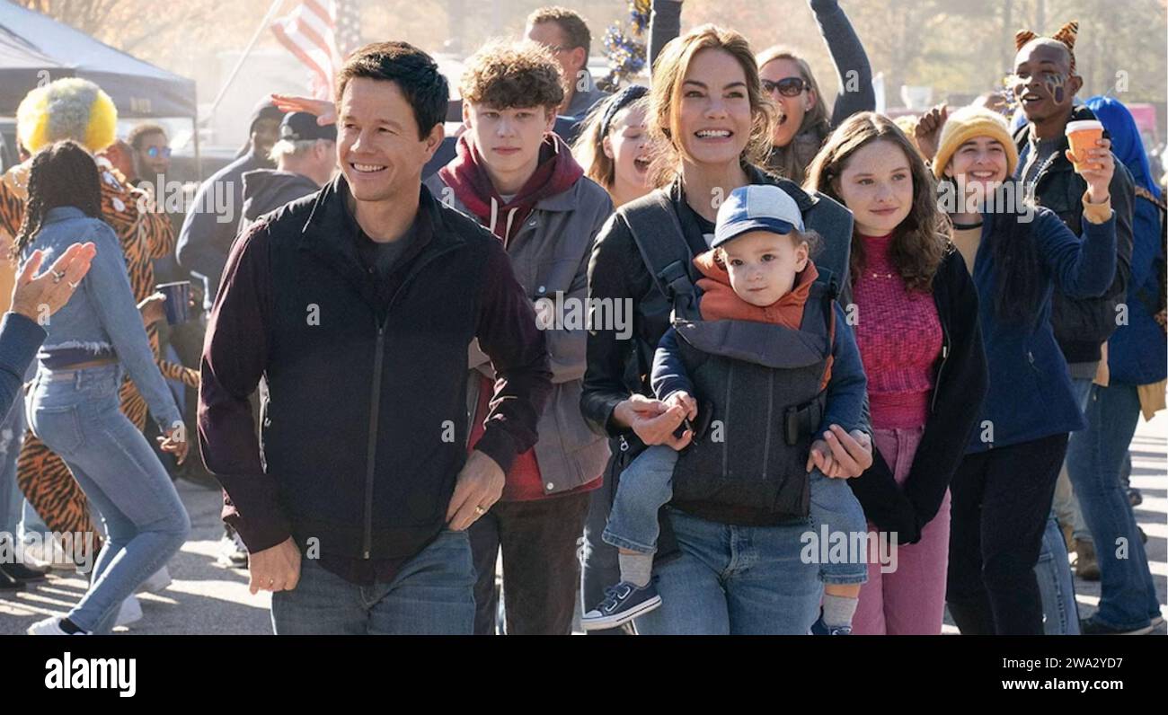 THE FAMILY PLAN 2023 Apple TV+ film with Mark Wahlberg and Michelle ...