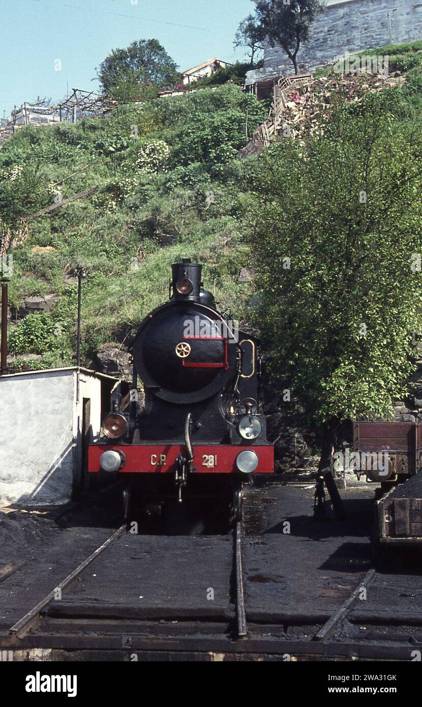 Narrowgauge system oporto portugal hi-res stock photography and images ...