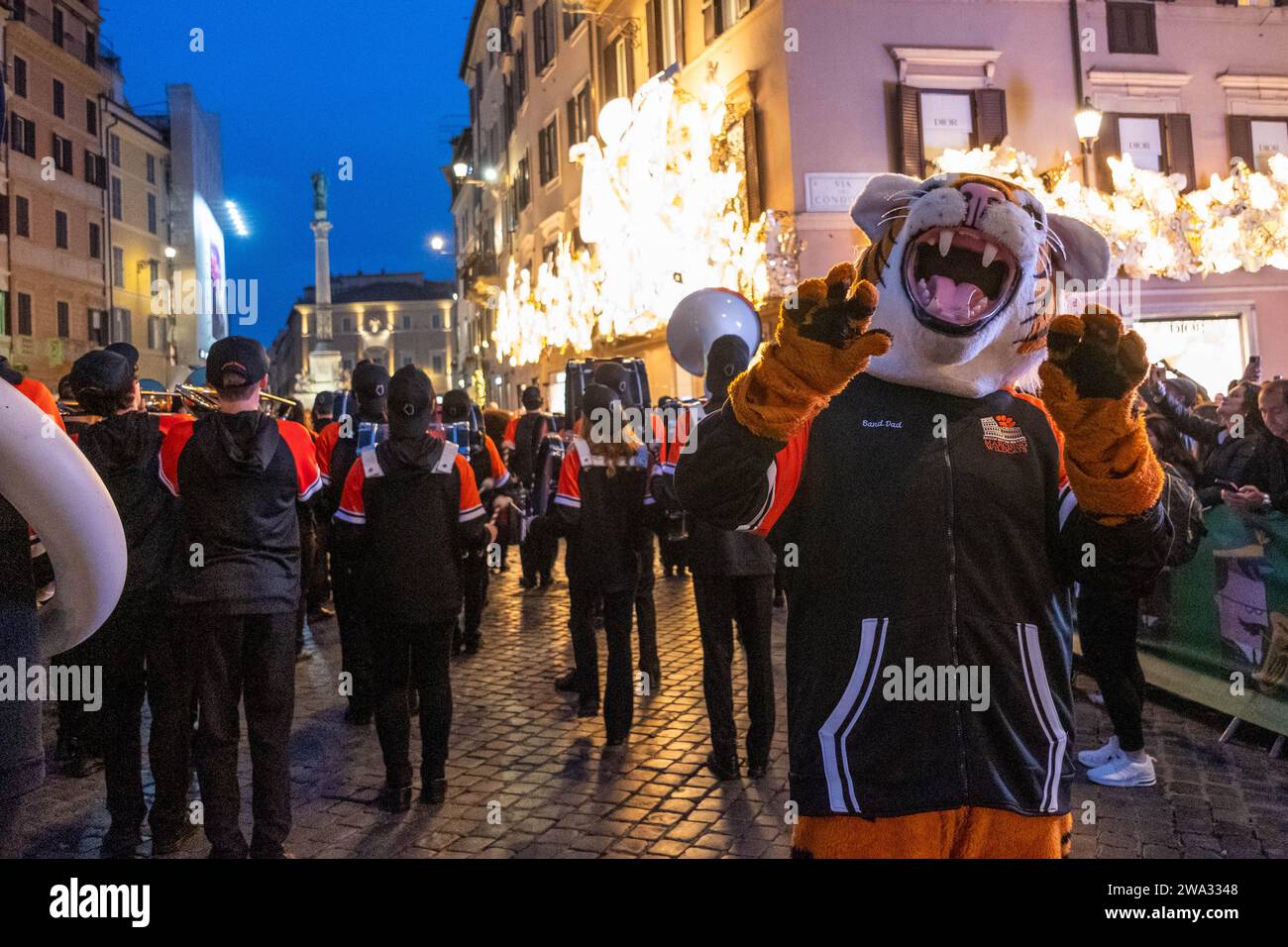Rome, RM, Italy. 1st Jan, 2024. Marching bands, majorettes ...
