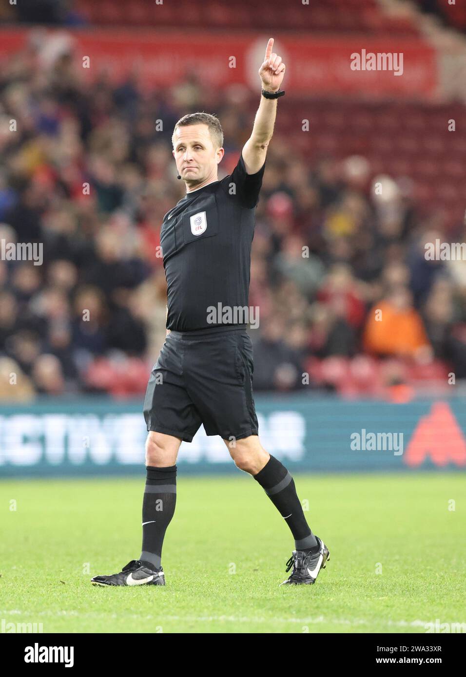 Referee David Webb during the Sky Bet Championship match Middlesbrough ...