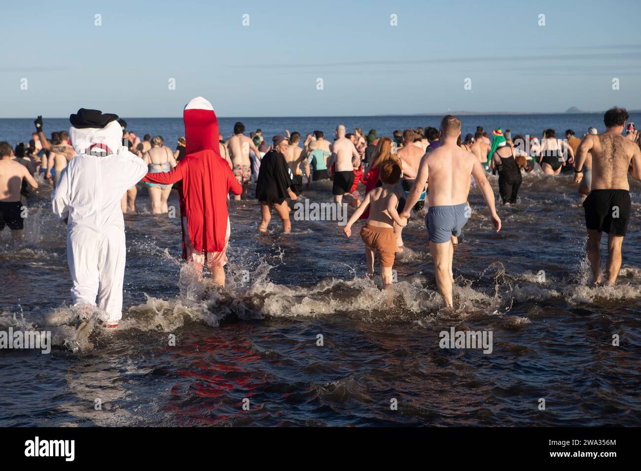New year edinburgh 2024 hi-res stock photography and images - Alamy