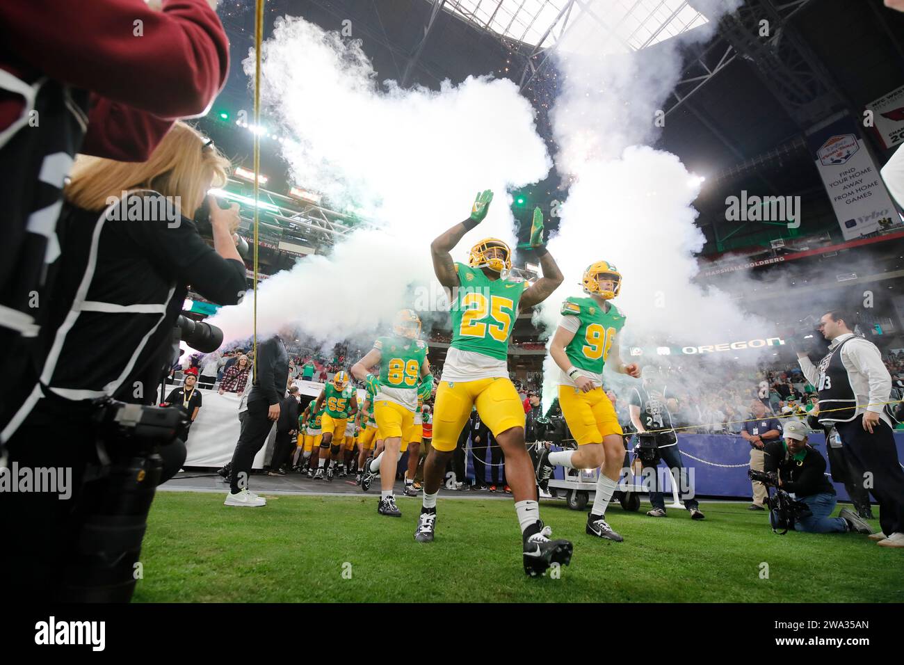 Football field 2024 hi-res stock photography and images - Alamy