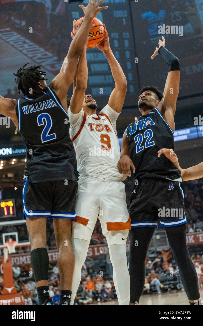 Texas, USA. 1st Jan, 2024. Ithiel Horton #9 of the Texas Longhorns in ...