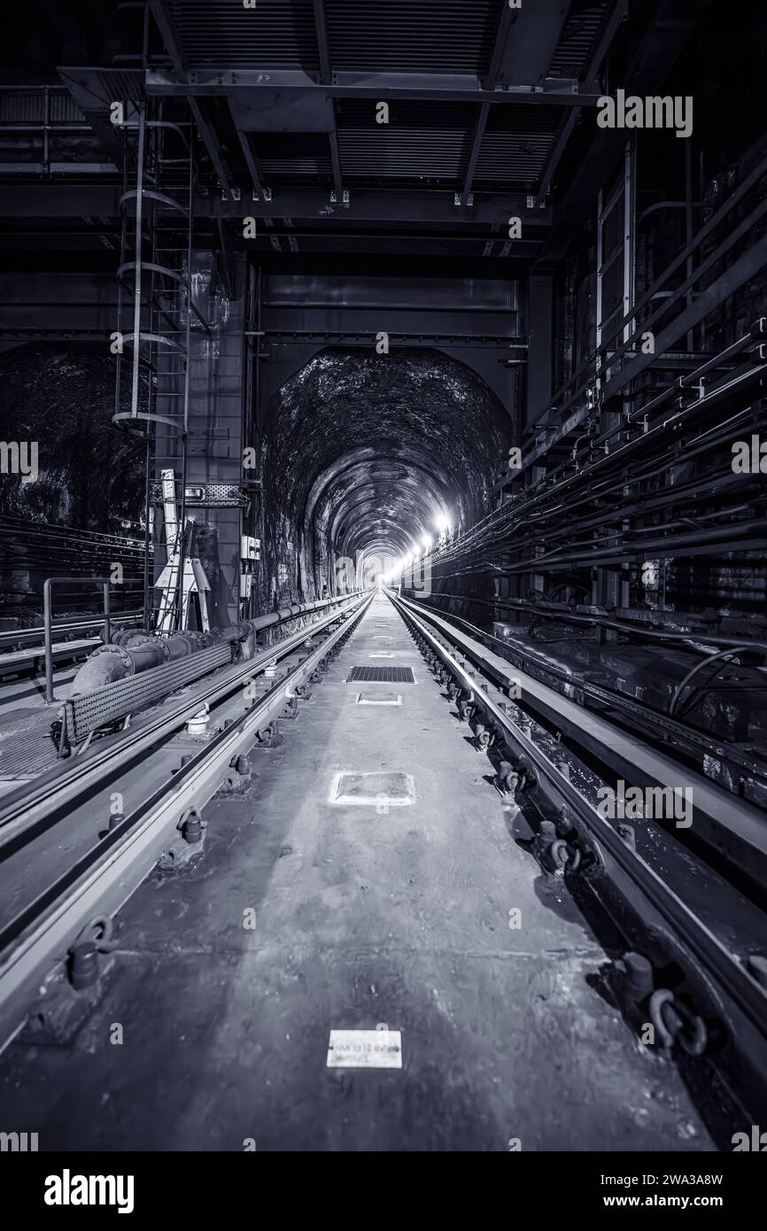 Brunel Tunnel from Rotherhithe Overground Station to Wapping. The first ...