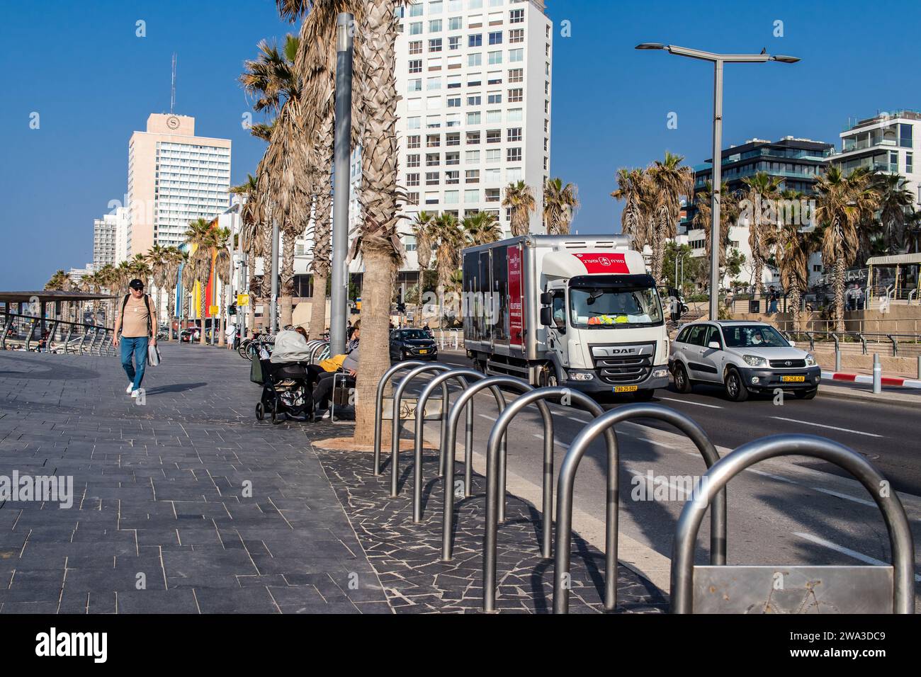 Tel aviv's promenade hi-res stock photography and images - Alamy