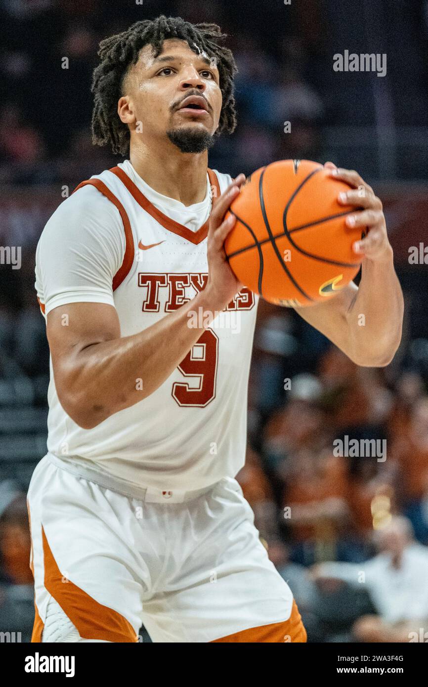 Texas, USA. 1st Jan, 2024. Ithiel Horton #9 of the Texas Longhorns in ...