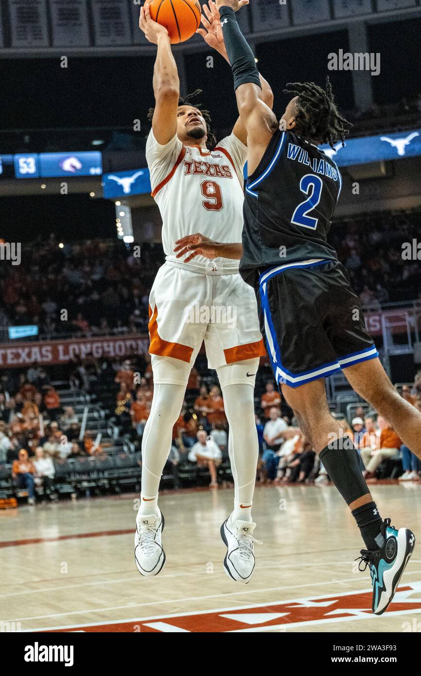 Texas, USA. 1st Jan, 2024. Ithiel Horton #9 of the Texas Longhorns in ...