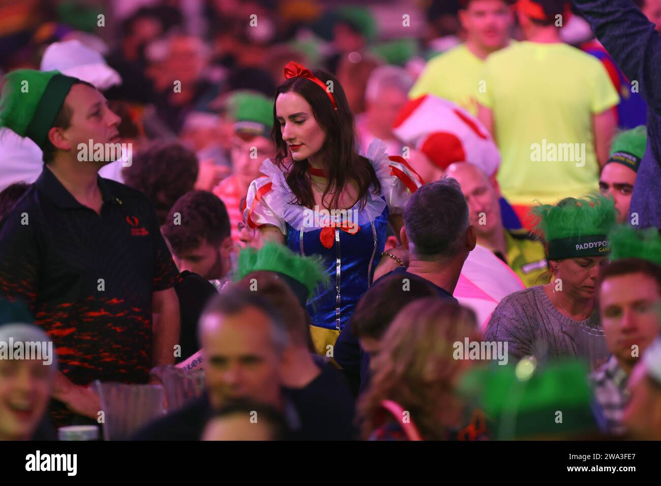 Alexandra Palace, London, UK. 1st Jan, 2024. 2023/24 PDC Paddy Power ...