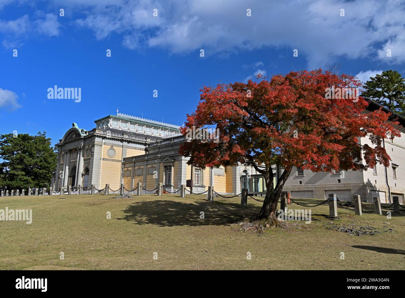 Buddhist art conservation hi-res stock photography and images - Alamy