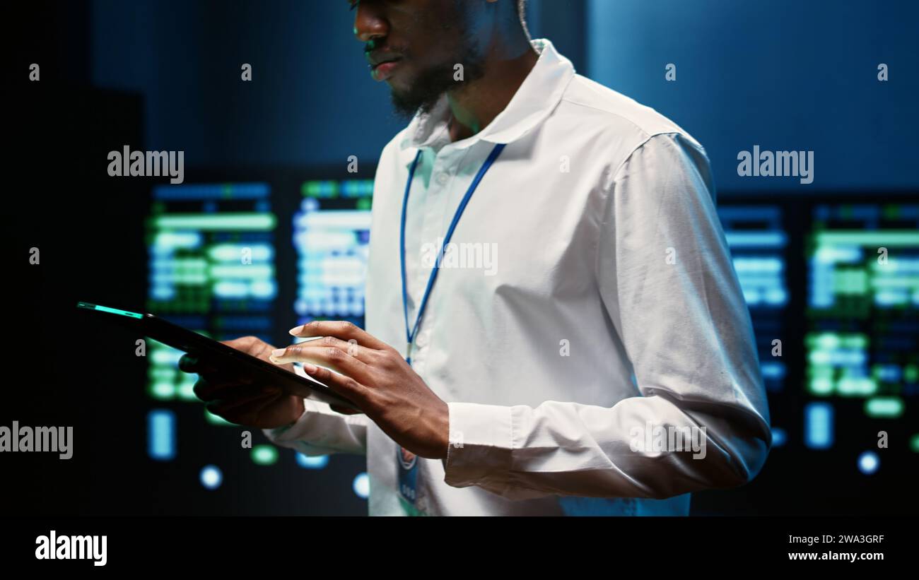 Maintenancing hi-res stock photography and images - Alamy