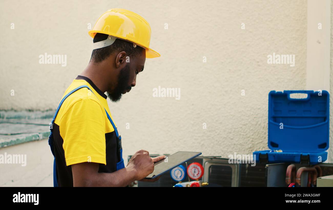 Manifold meters hi-res stock photography and images - Alamy