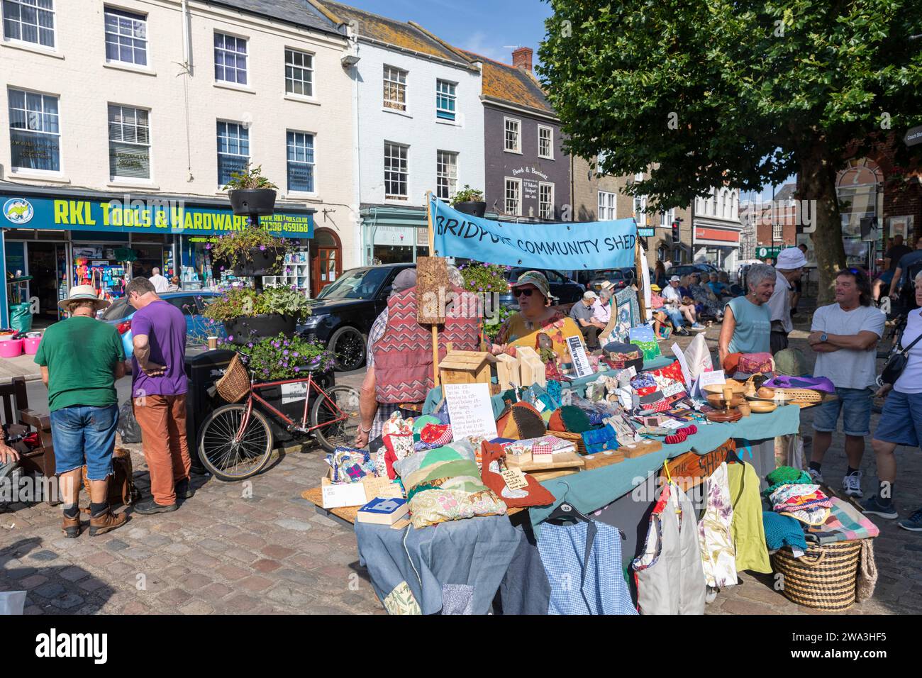 Community shed stall hi-res stock photography and images - Alamy