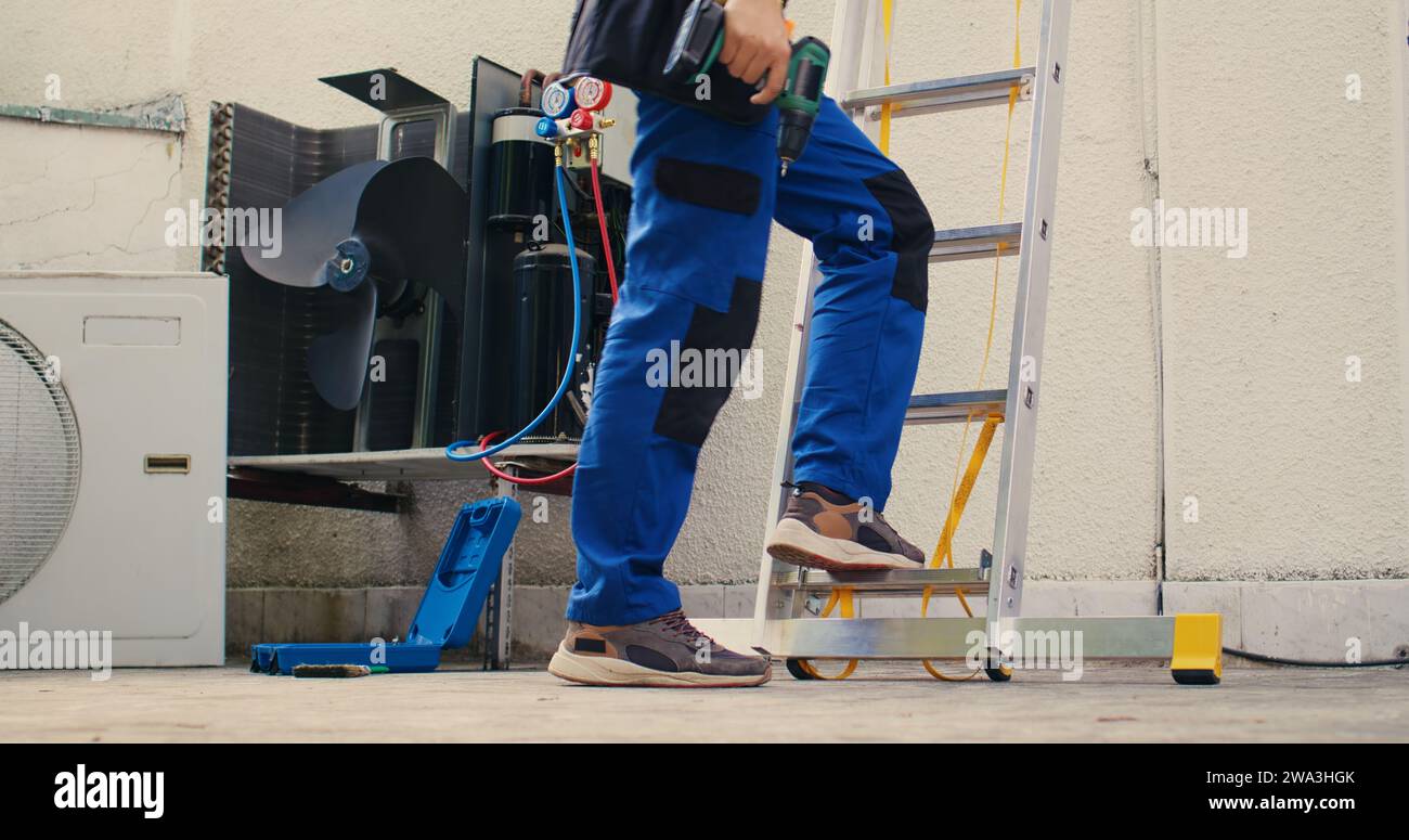 Hvac system checkup hi-res stock photography and images - Alamy