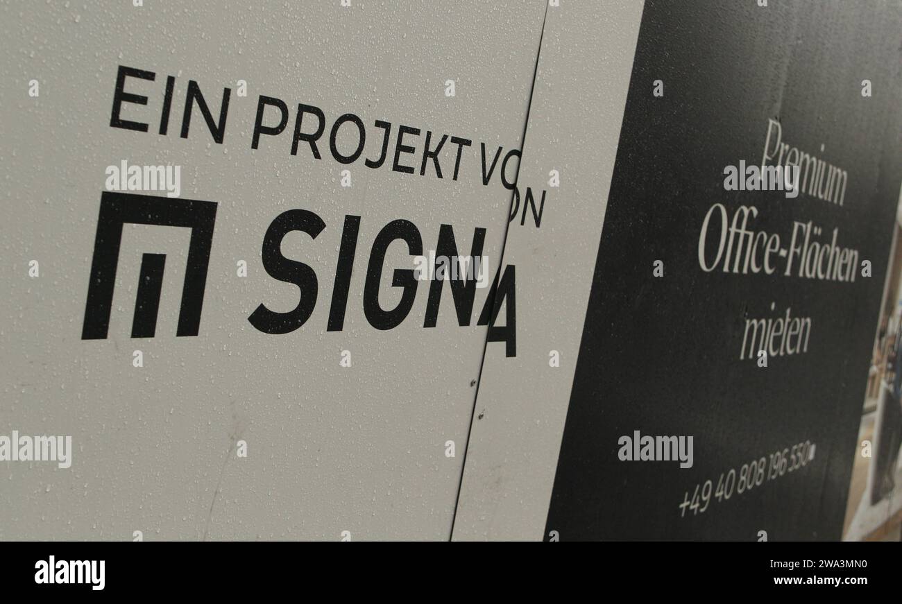 An einem Bauzaun der Baugrube der ehemaligen Gänsemarkt-Passage in der ...