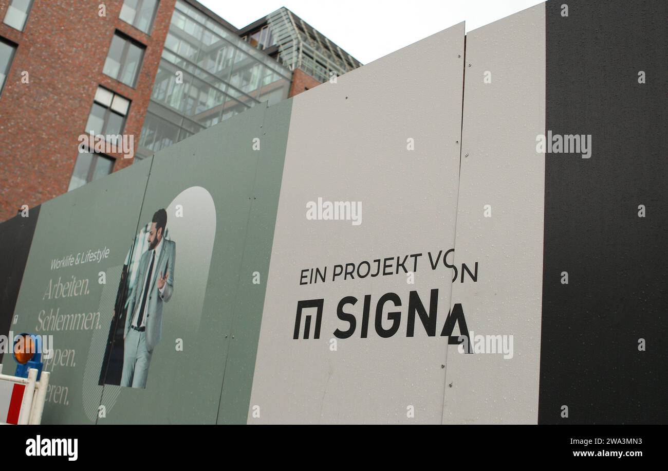 An einem Bauzaun der Baugrube der ehemaligen Gänsemarkt-Passage in der ...