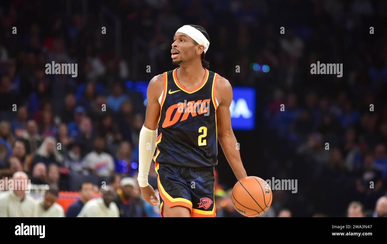 Oklahoma City Thunder guard Shai Gilgeous-Alexander pushes down the ...