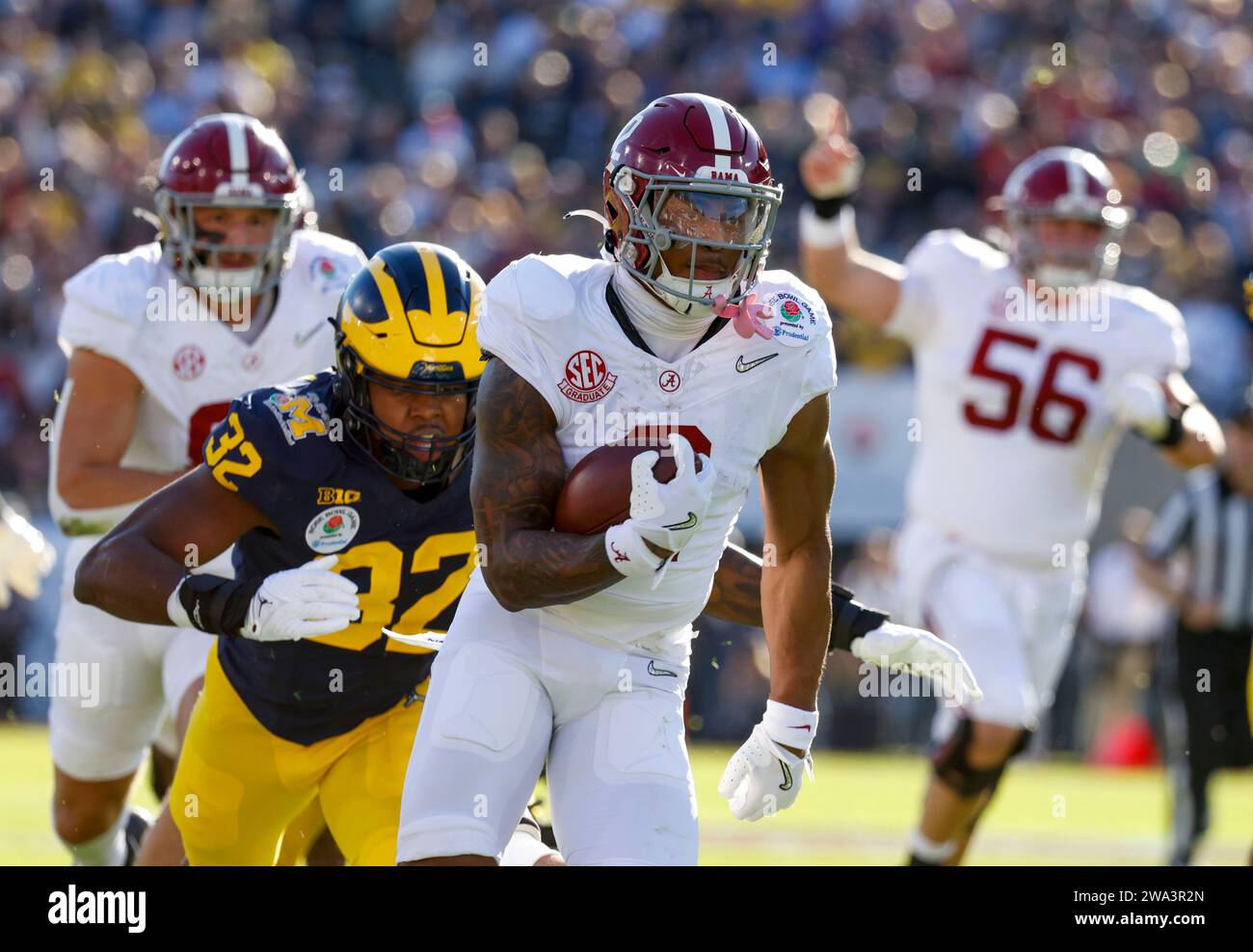 Pasadena, California, USA. 01st Jan, 2024. Alabama Crimson Tide running back Jase McClellan (2 ...