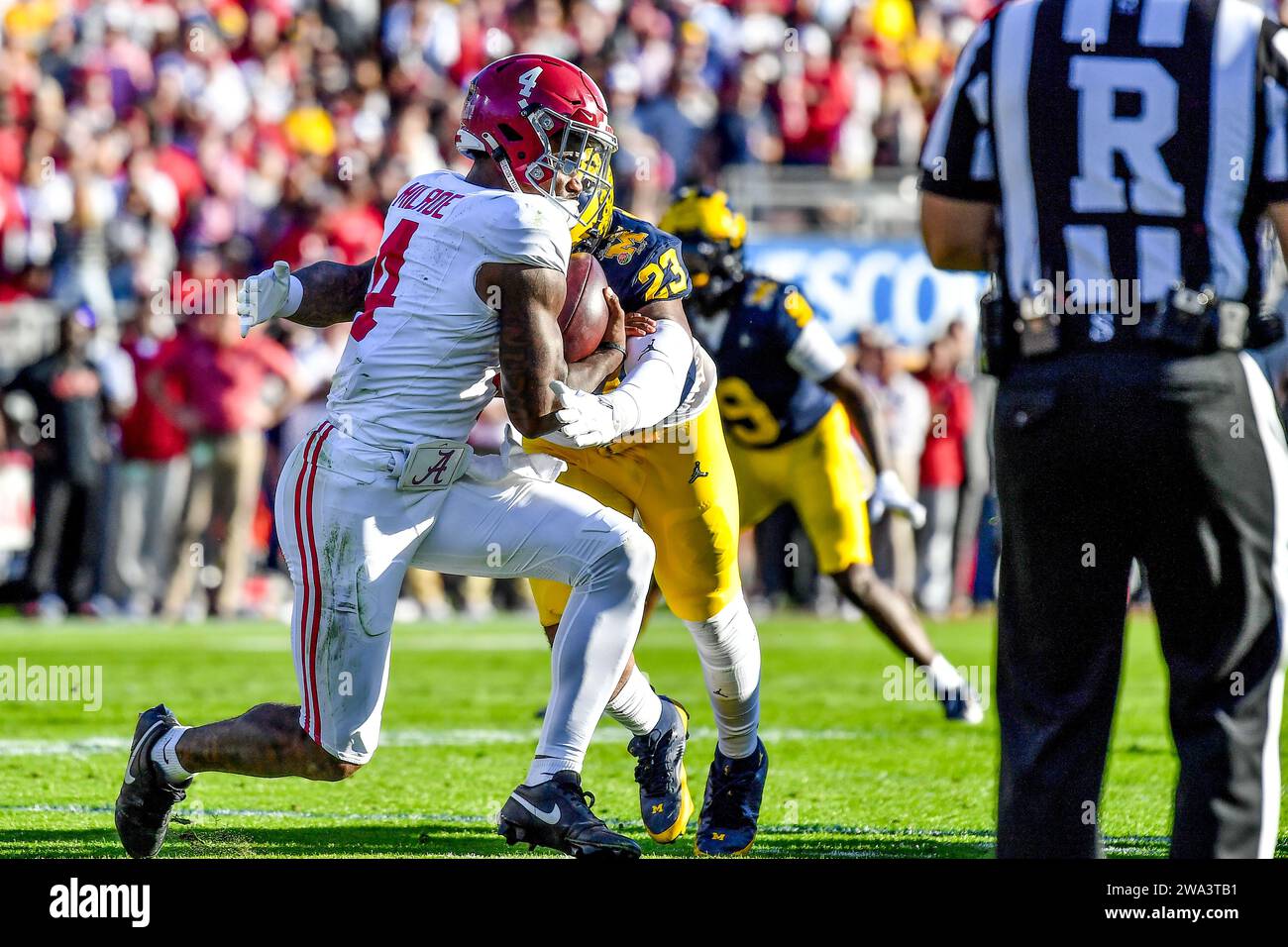 Pasadena, CA. 1st Jan, 2024. Alabama Crimson Tide quarterback Jalen Milroe (4) is sacked by ...