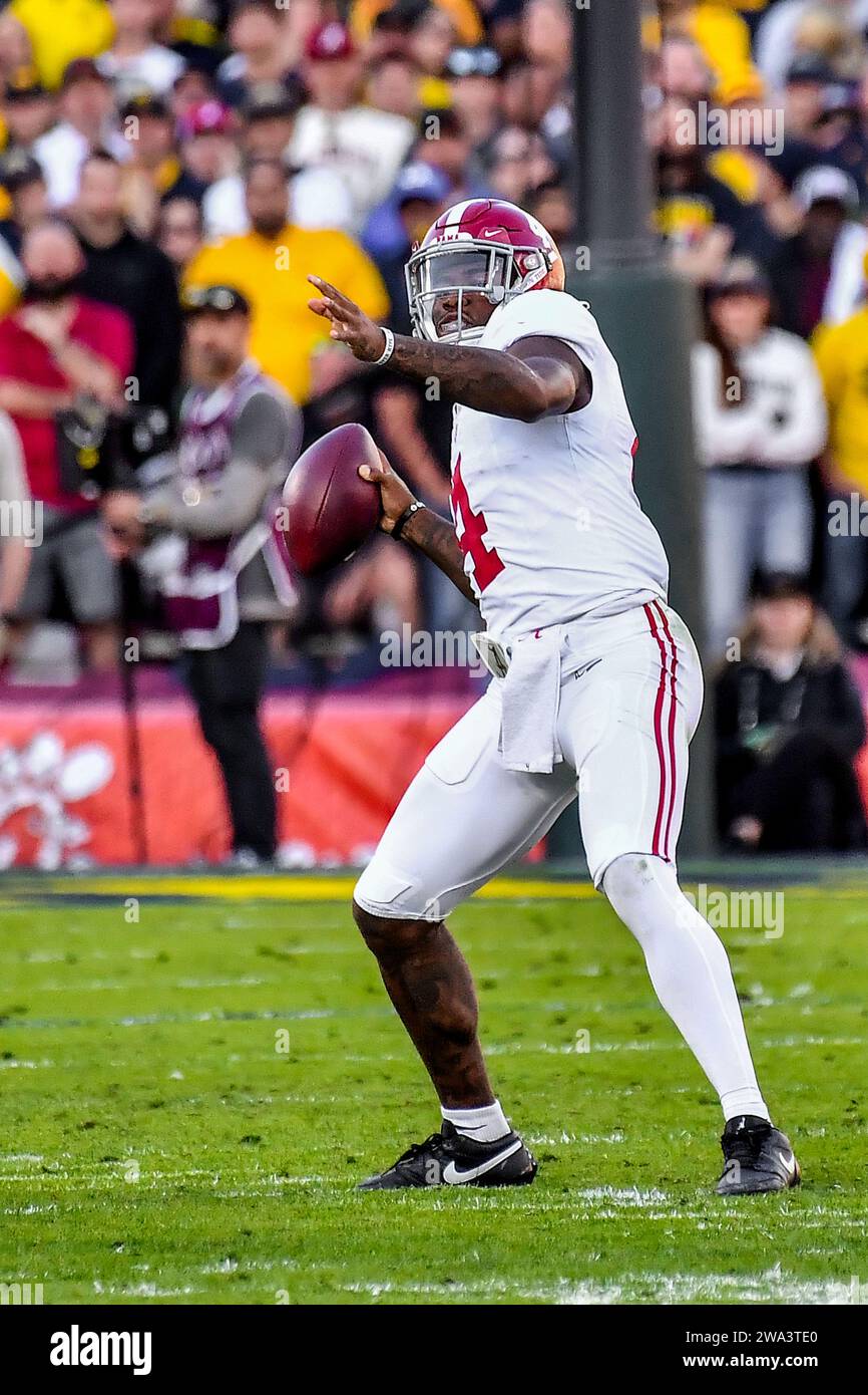 Pasadena, CA. 1st Jan, 2024. Alabama Crimson Tide quarterback Jalen Milroe (4) in action in the ...