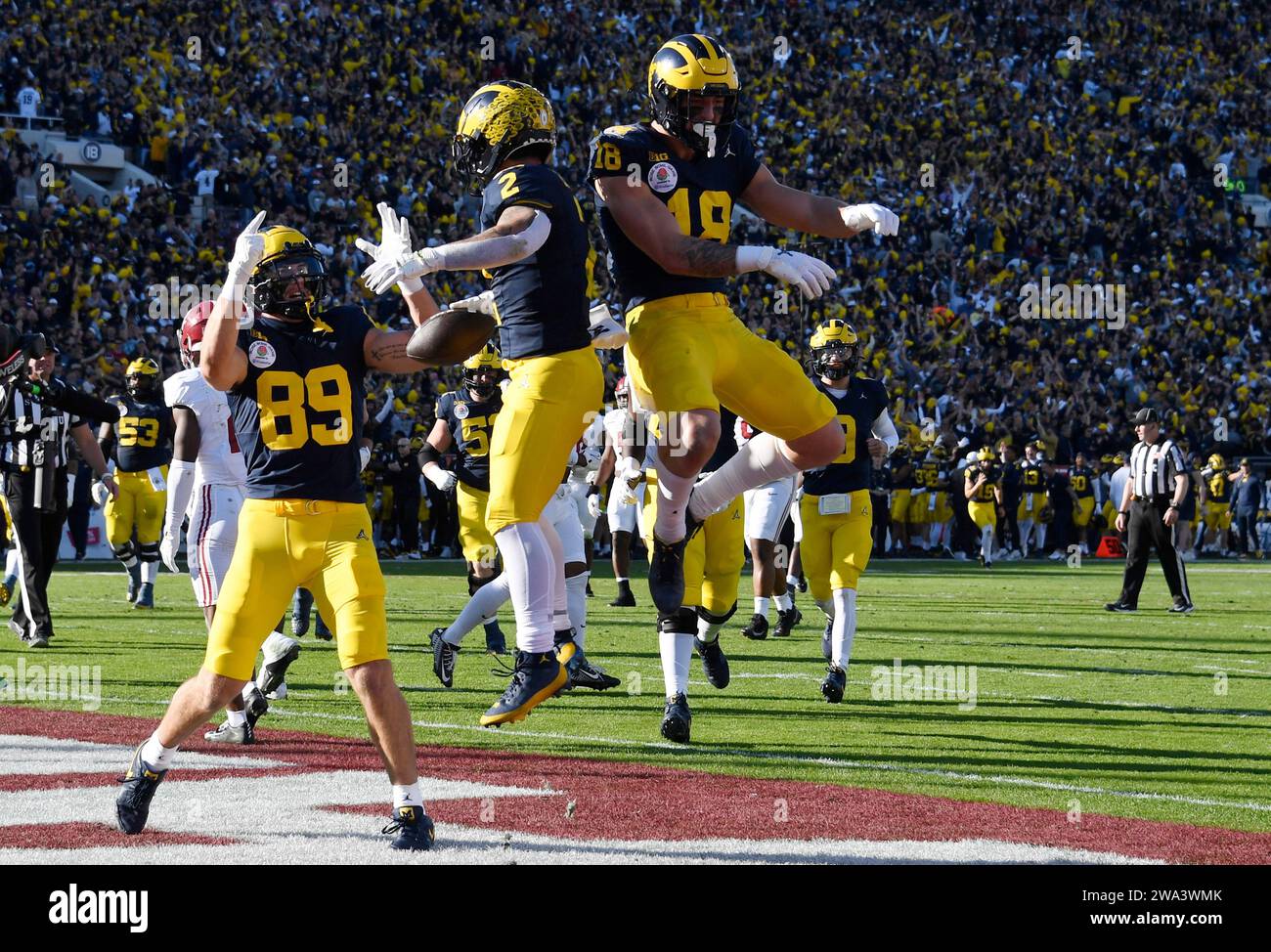 Pasadena, United States. 01st Jan, 2024. Michigan Wolverines running ...