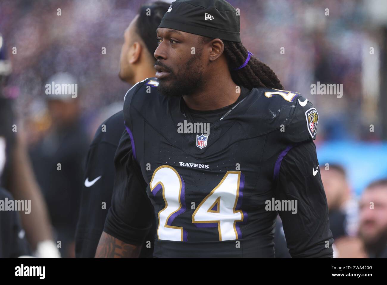 Baltimore, MD, USA. 31st Dec, 2023. Baltimore Ravens DE Jadeveon ...