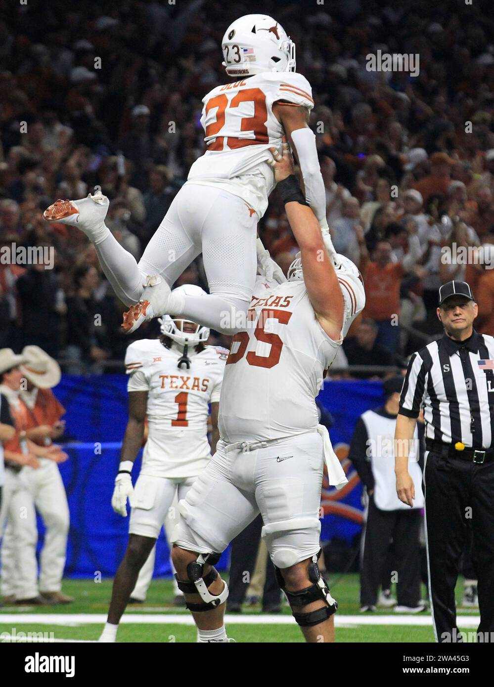 New Orleans, United States. 01st Jan, 2024. Texas Longhorns running ...