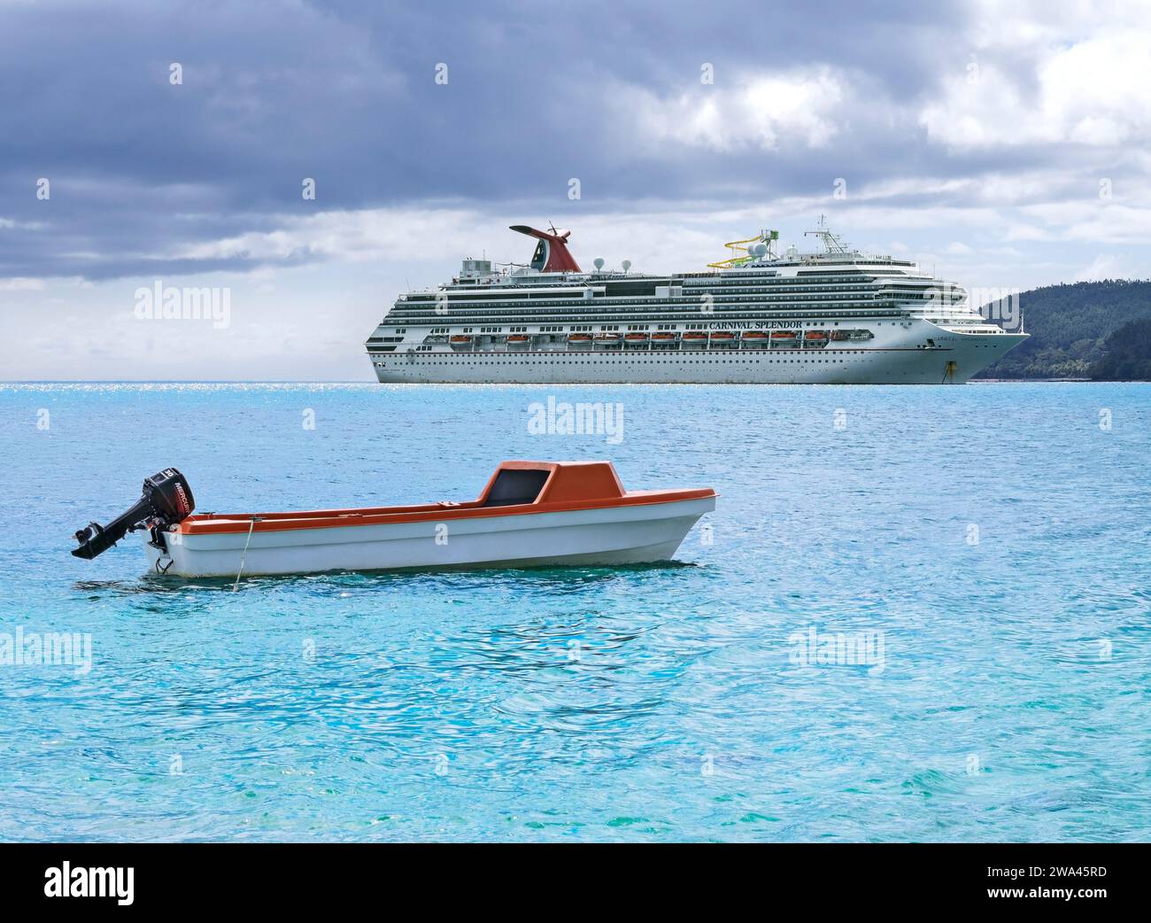 Carnival cruise ship heads hi-res stock photography and images - Alamy