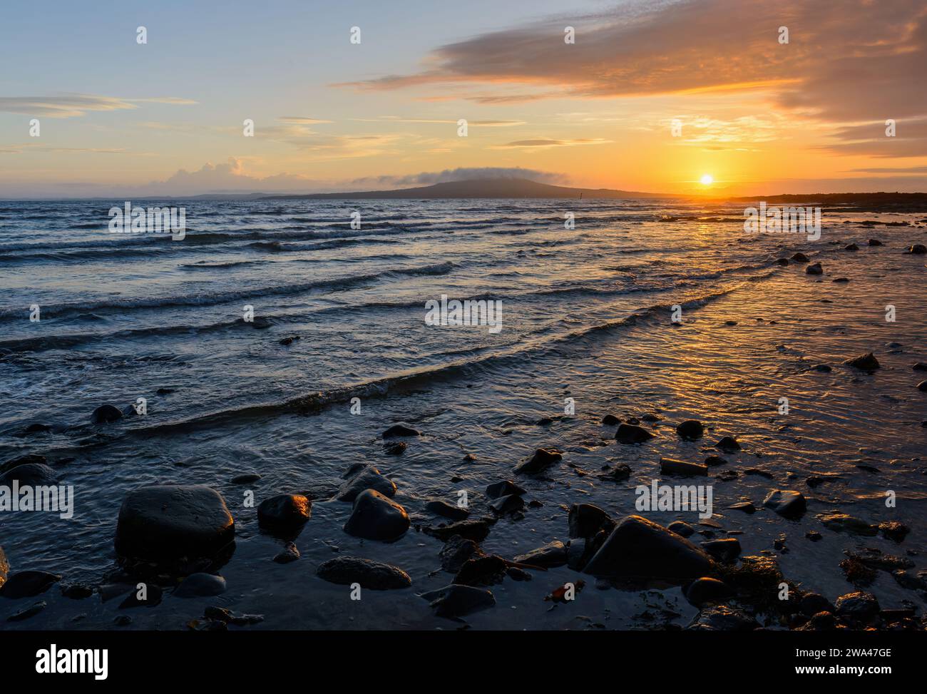 Milford beach auckland hi-res stock photography and images - Alamy