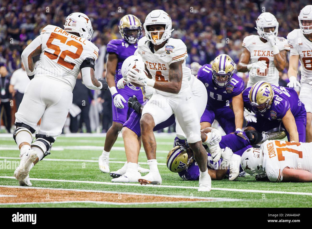 New Orleans, Louisiana, USA. 01st Jan, 2024. Texas running back CJ ...