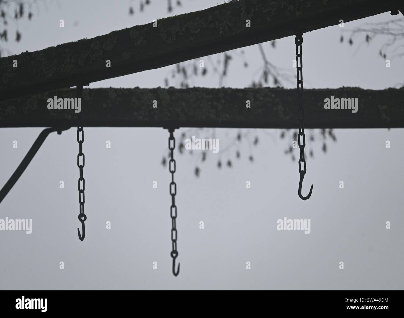 Death by hanging hi-res stock photography and images - Alamy