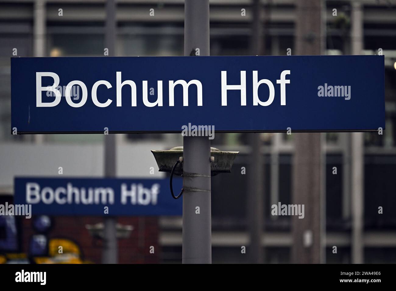 Bochum, Germany. 20th Dec, 2023. Bochum Hbf is written on the signs at ...
