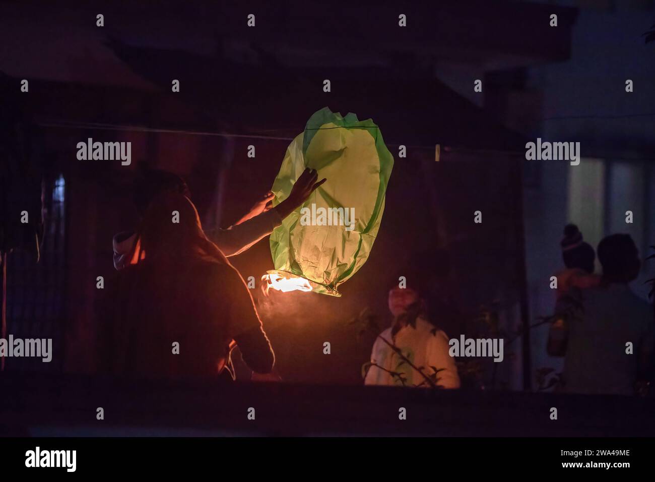 Dhaka, Bangladesh. 01st Jan, 2024. Residents seen flying paper lantern ...