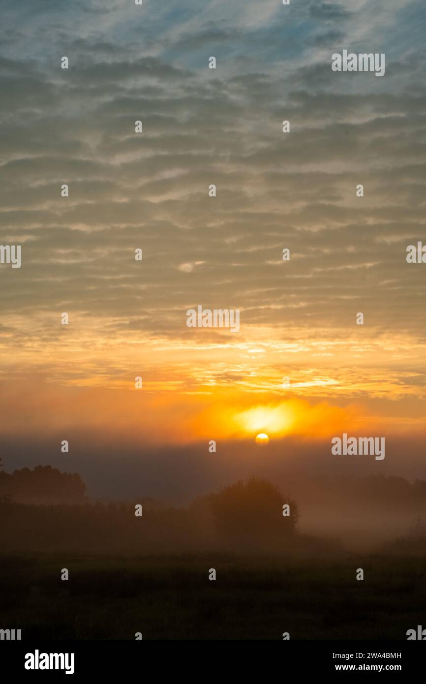 Radiant sun emerging hi-res stock photography and images - Alamy