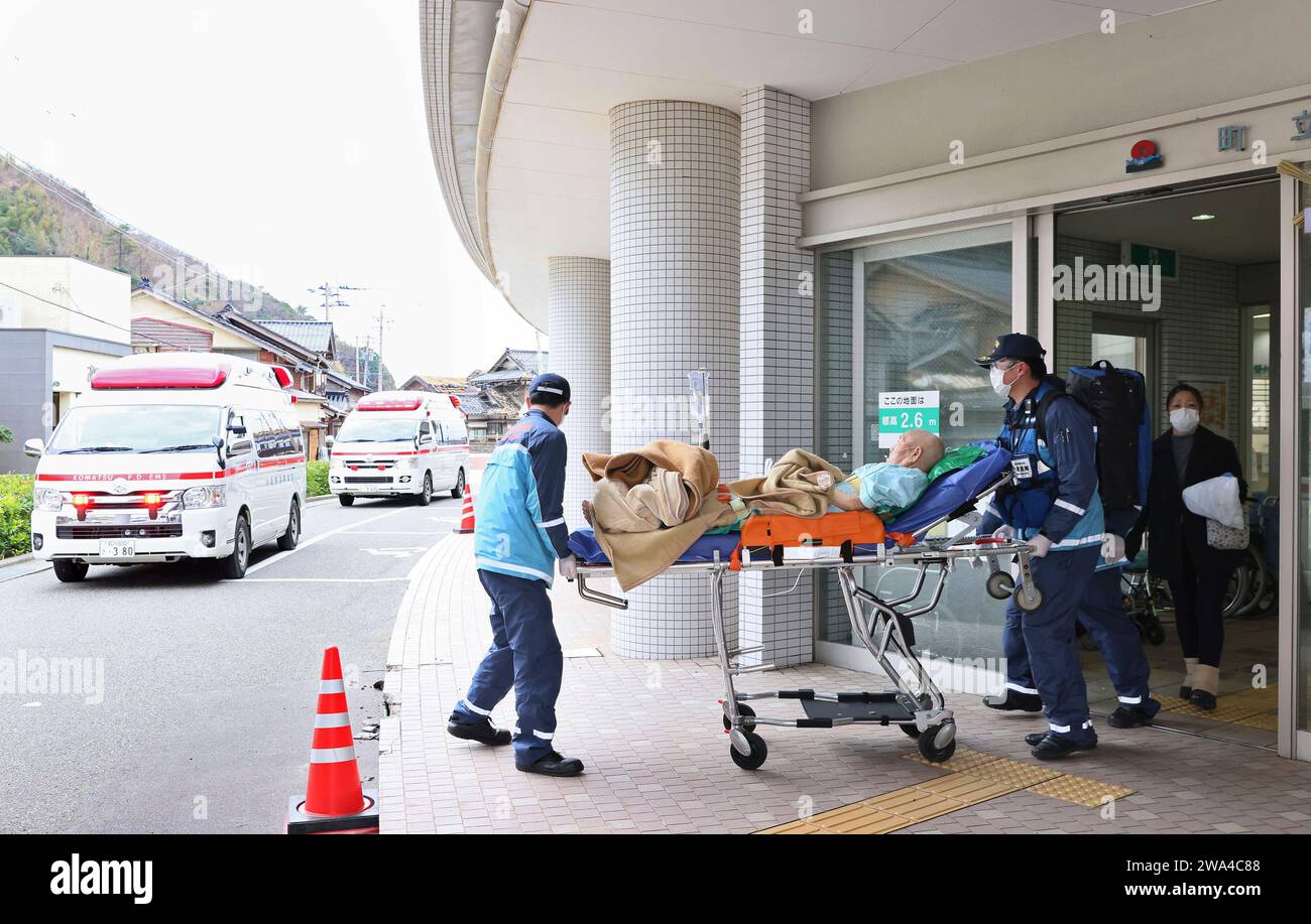 A patient is being moved to another hospital in Kanazawa from Togi ...