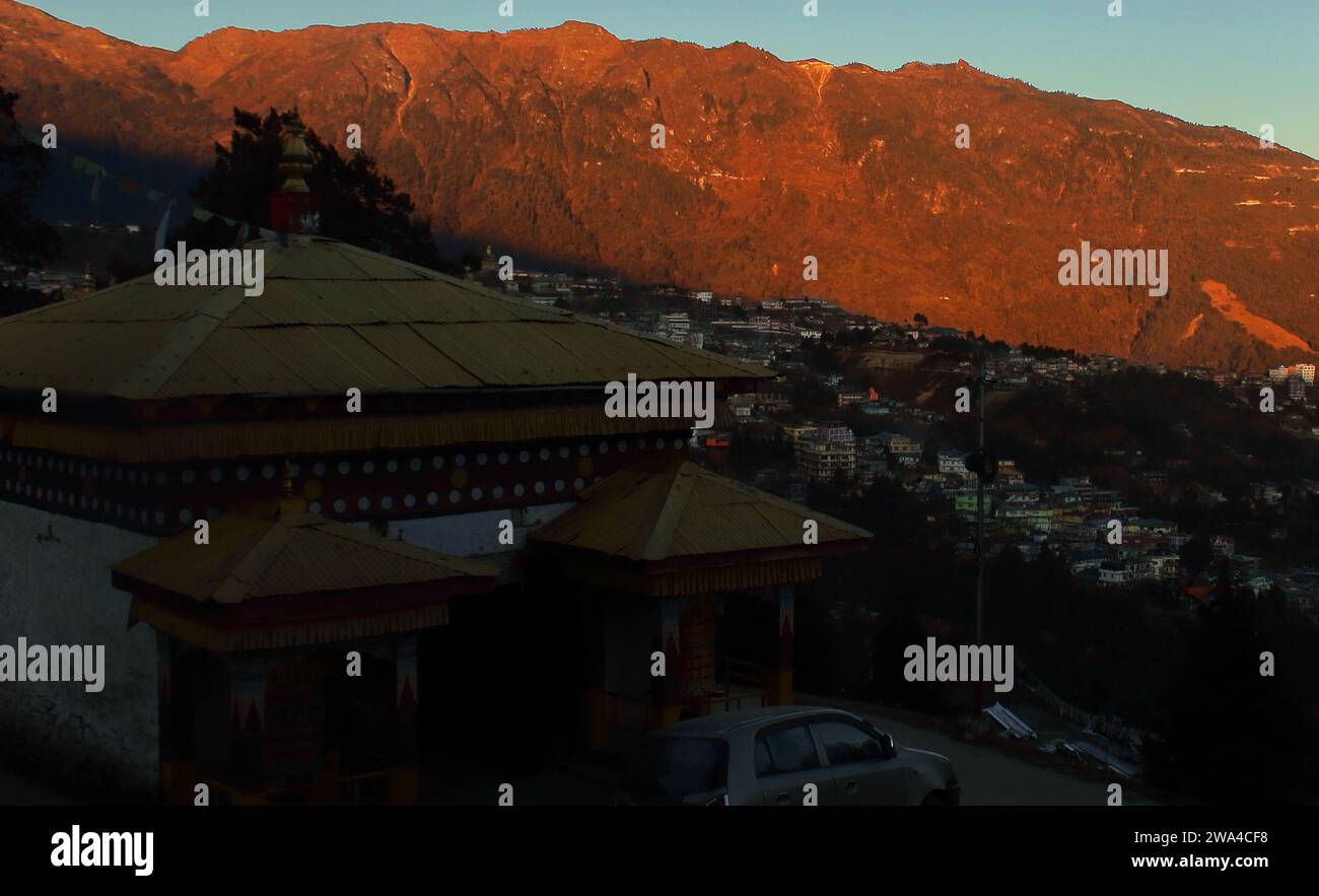beautiful view of old townscape of tawang hill station in the morning ...