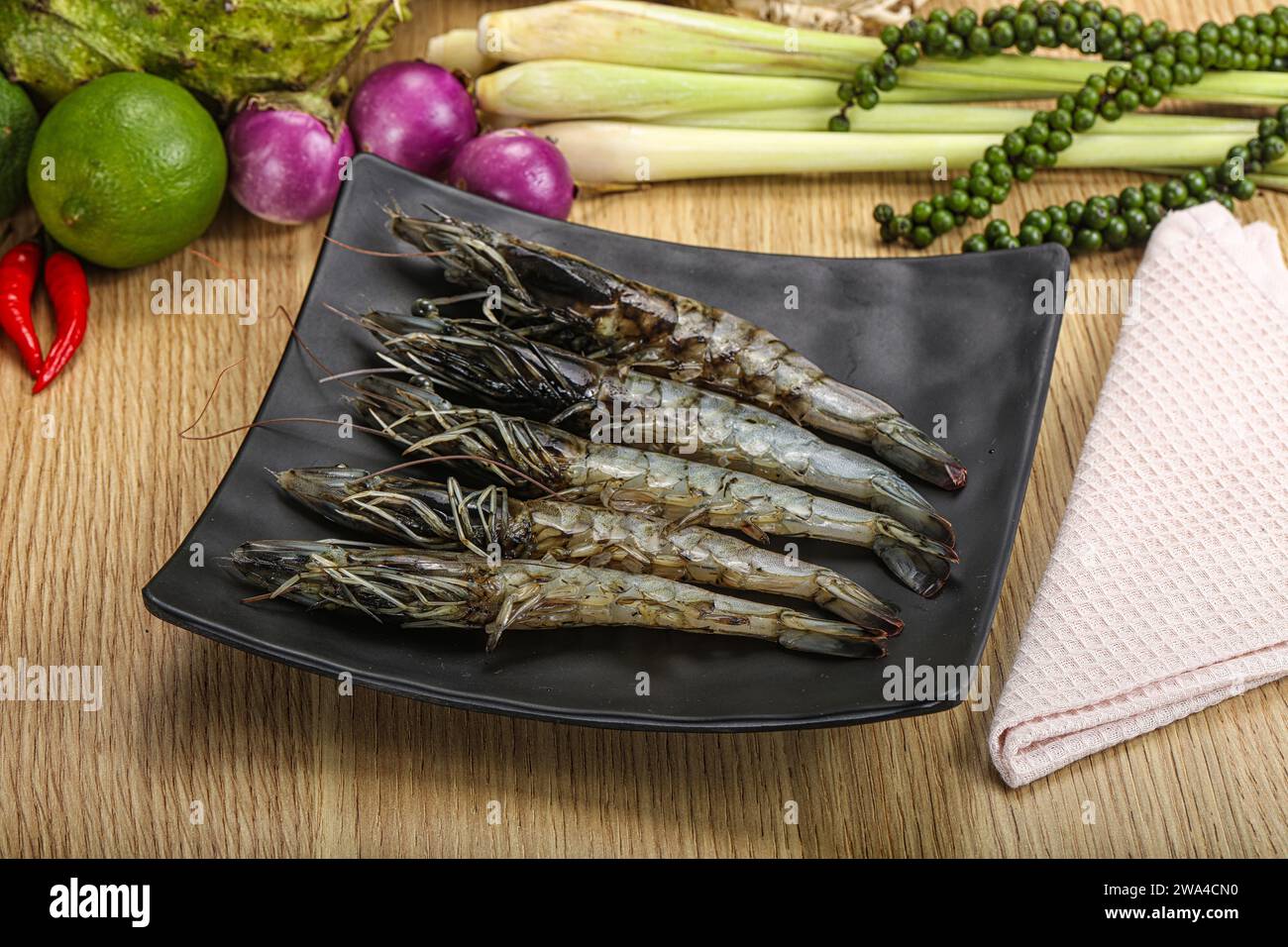 Fresh raw uncooked big tiger prawn Stock Photo - Alamy
