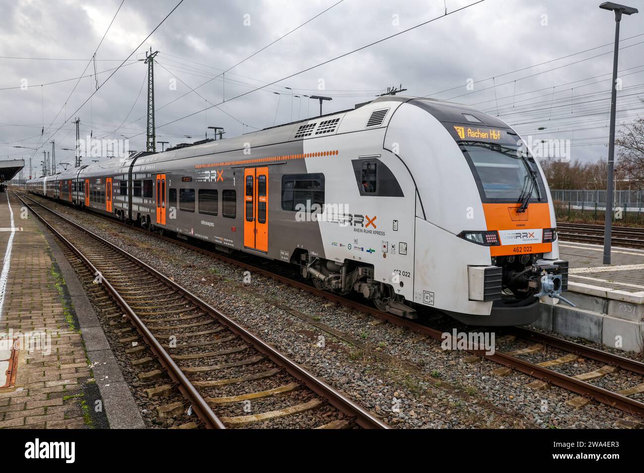 Regional rail railcar hi-res stock photography and images - Alamy