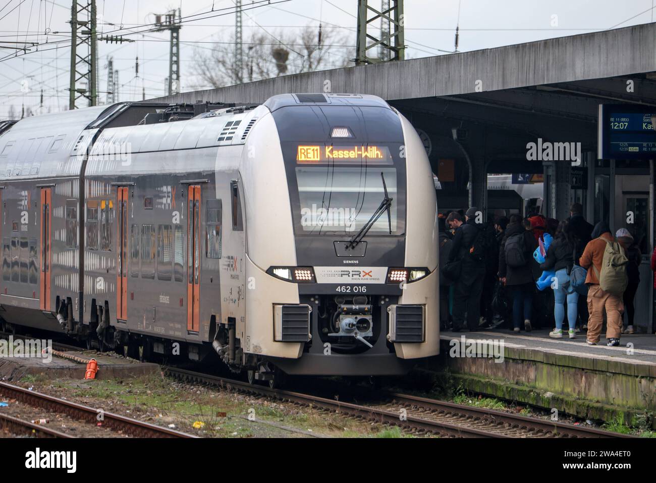 Eisenbahnverkehr Hamm Westf. HBF - RRX, Rhein-Ruhr-Express ...