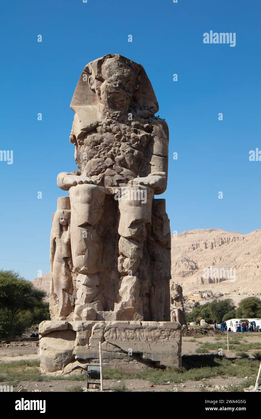 Colossi of Memnon, Luxor, Egypt Stock Photo - Alamy
