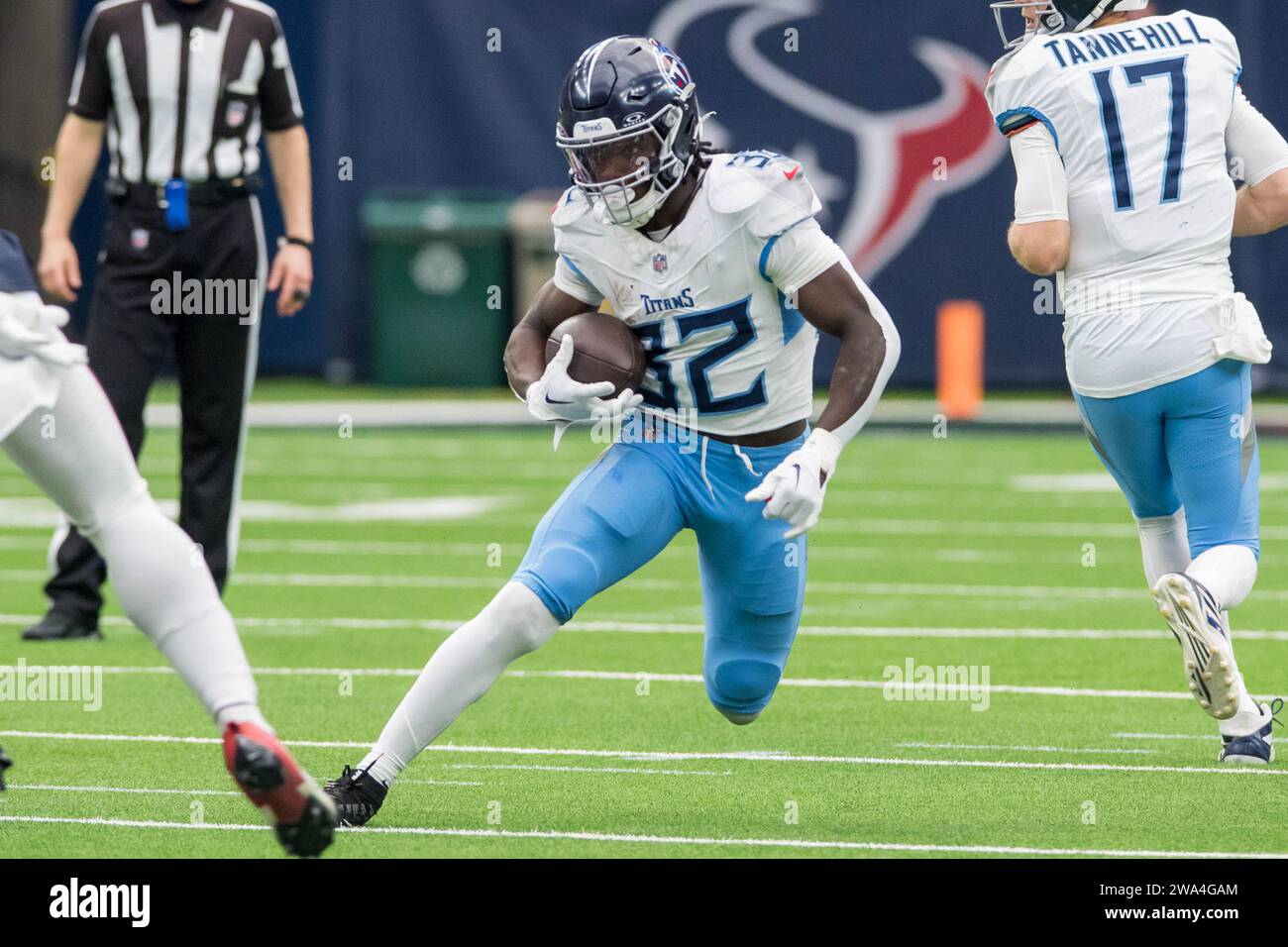 Houston, TX, USA. 31st Dec, 2023. Tennessee Titans running back Tyjae ...