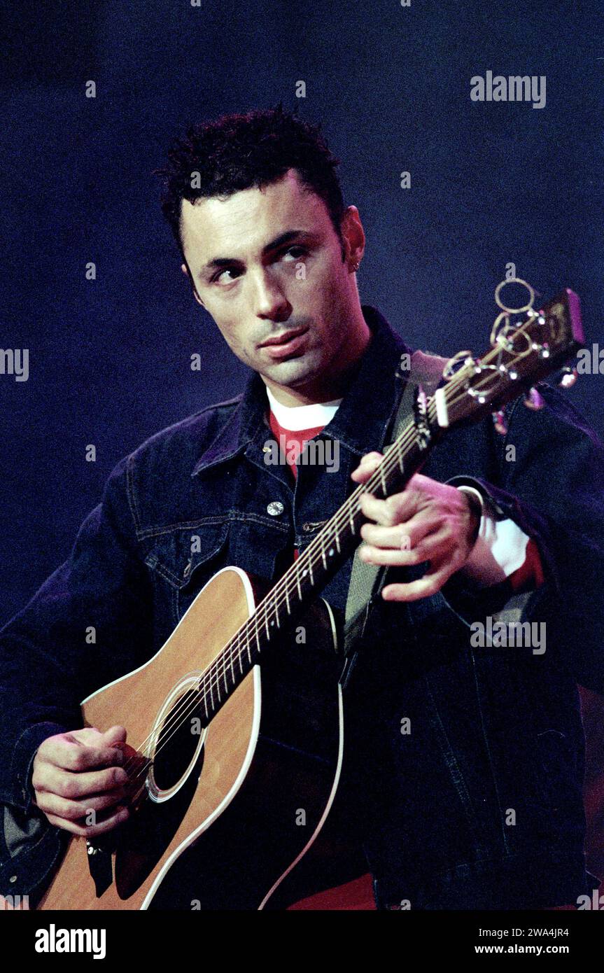 105 night express hi-res stock photography and images - Alamy