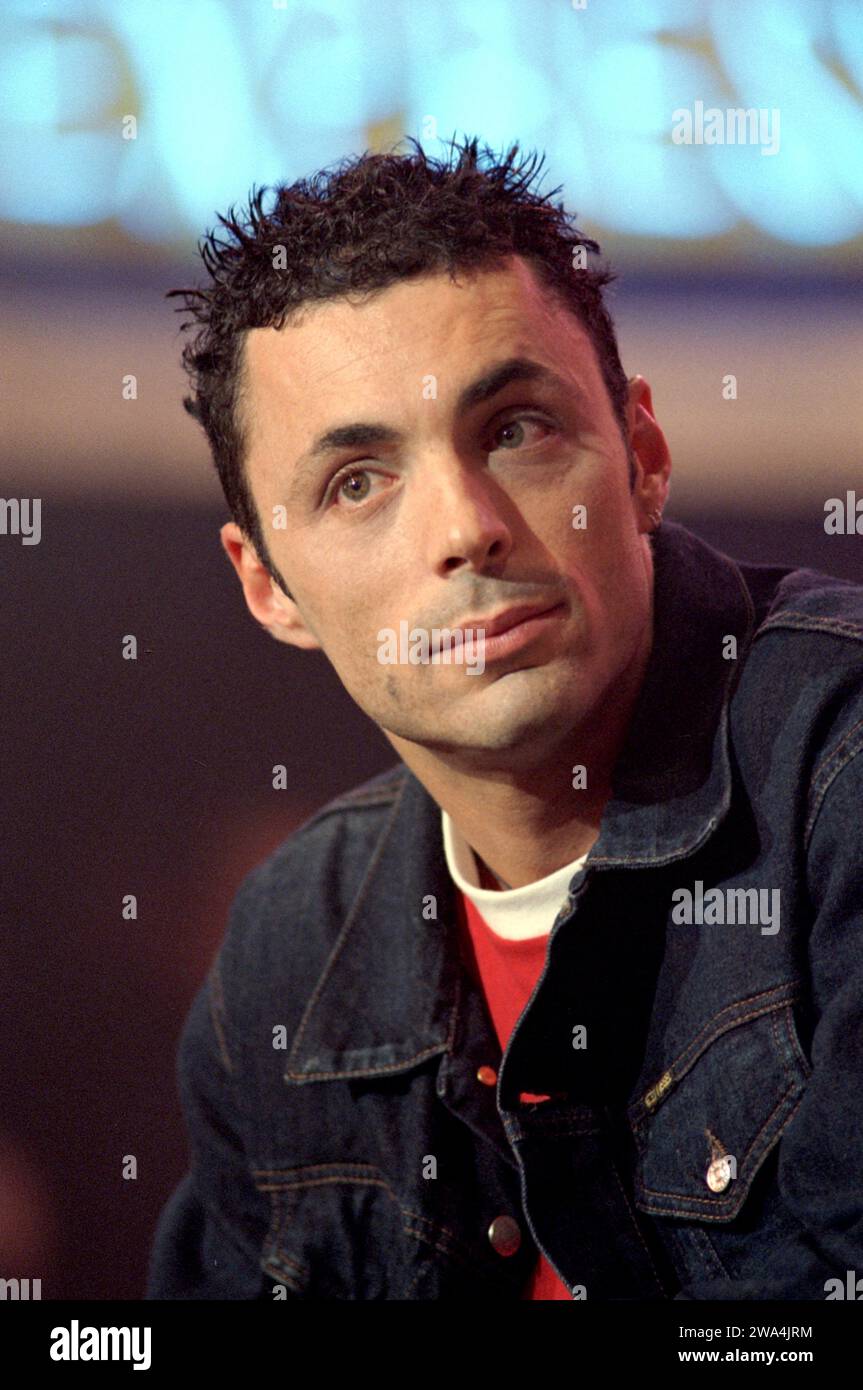 Alex britti photographs 1999 hi-res stock photography and images - Alamy