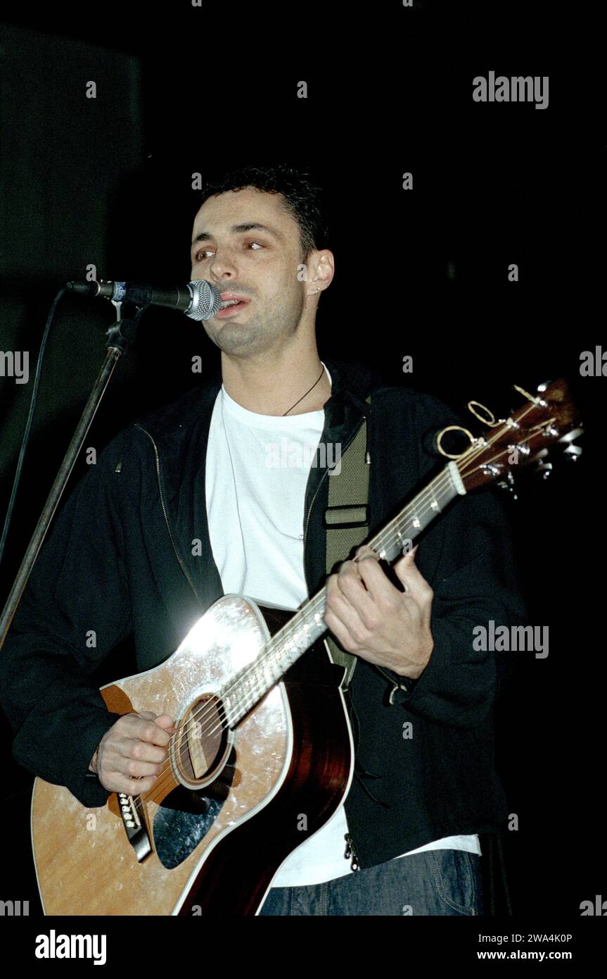 Britti immagini 1999 hi-res stock photography and images - Alamy