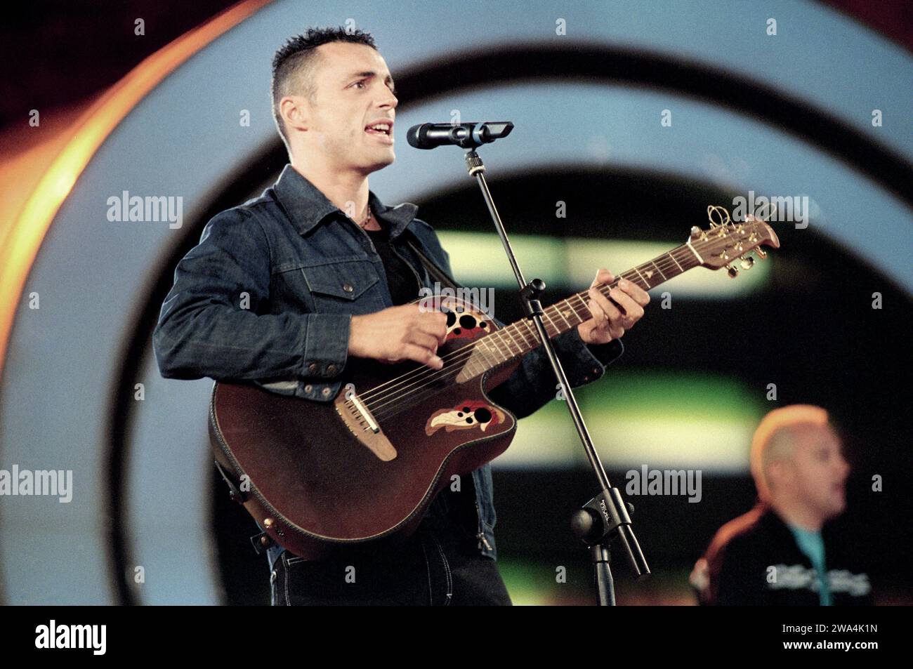 Italy Verona 1999-09-04 : Alex Britti,Italian singer,during the live ...