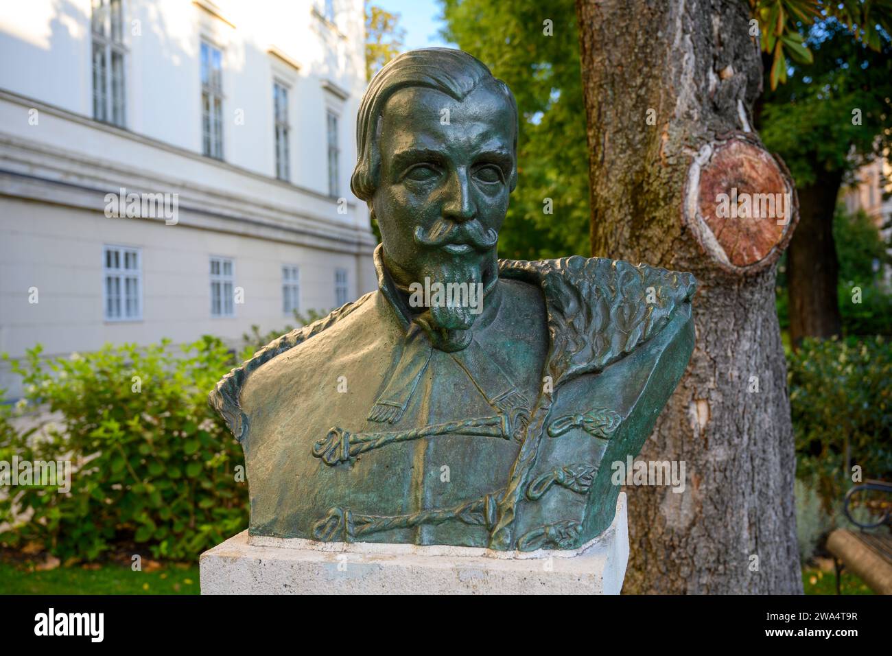 Bust of Baron Alessandro Monti (Monti Sandor) by Livia Kuzmik 1929 in ...