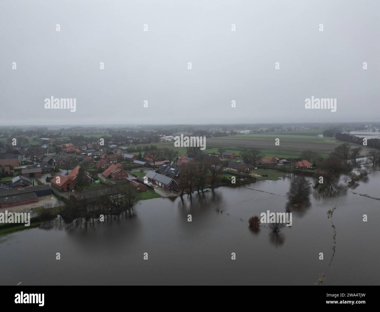Lathen, Germany. 02nd Jan, 2024. View of the flood area, after the ...