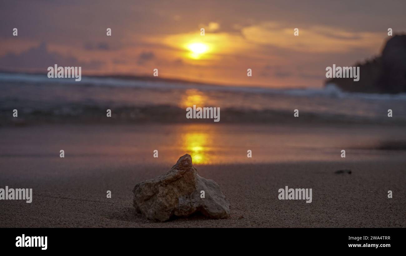 Pantai pink hi-res stock photography and images - Alamy