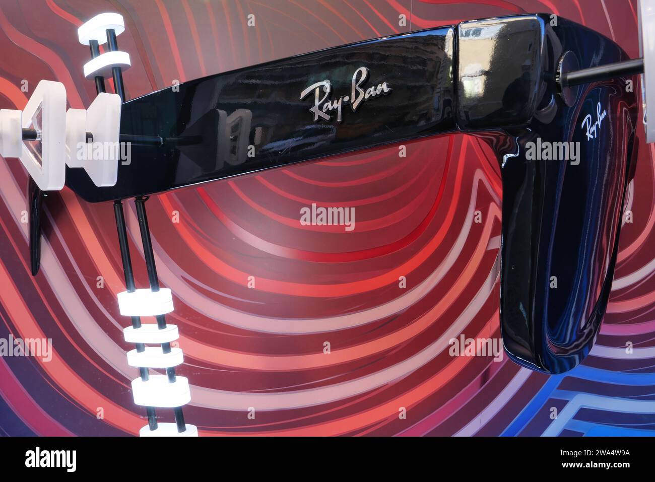 Ray ban sign hi-res stock photography and images - Alamy